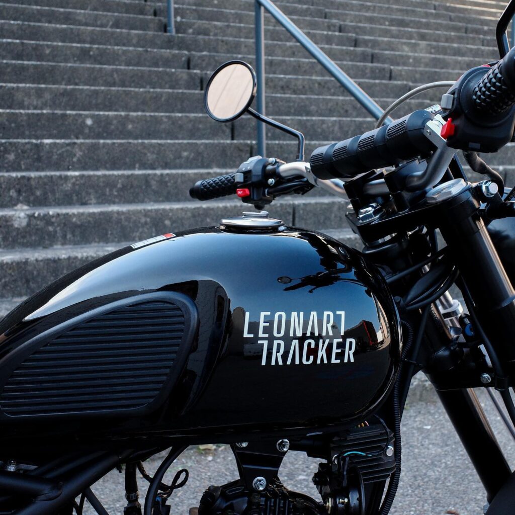 LEONART Motors Tracker 125 - Rotoks